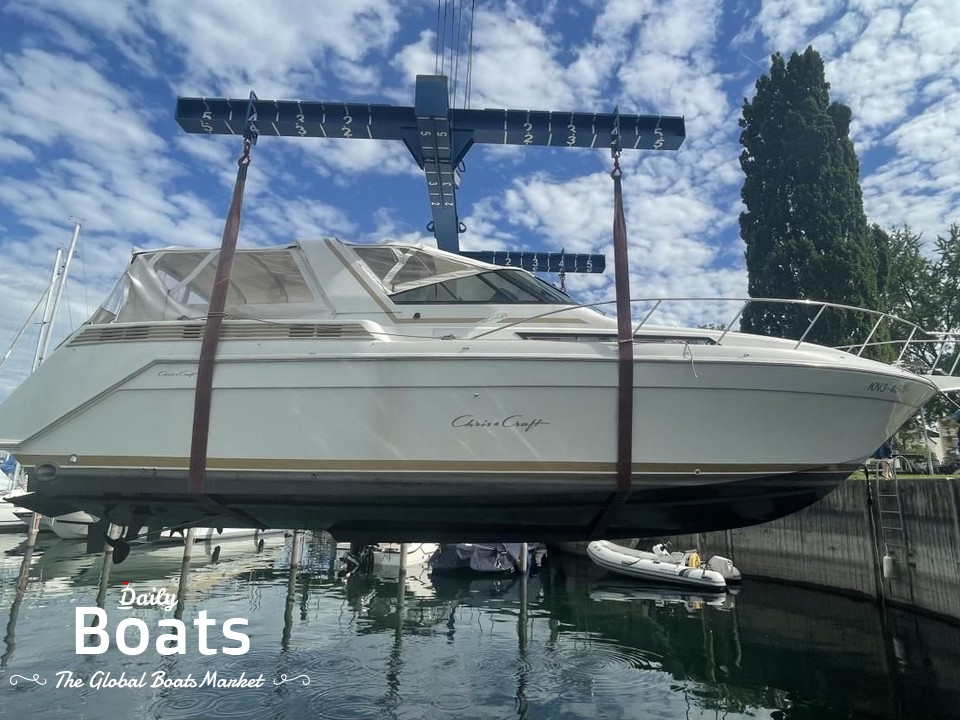 1991 Chris Craft 360 Express Mit Lagertrailer for sale. View price ...
