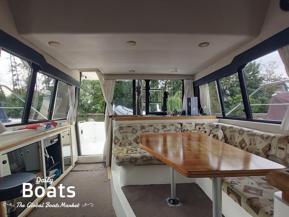 1992 Bayliner 3688 Motoryacht for sale. View price, photos and Buy 1992 ...