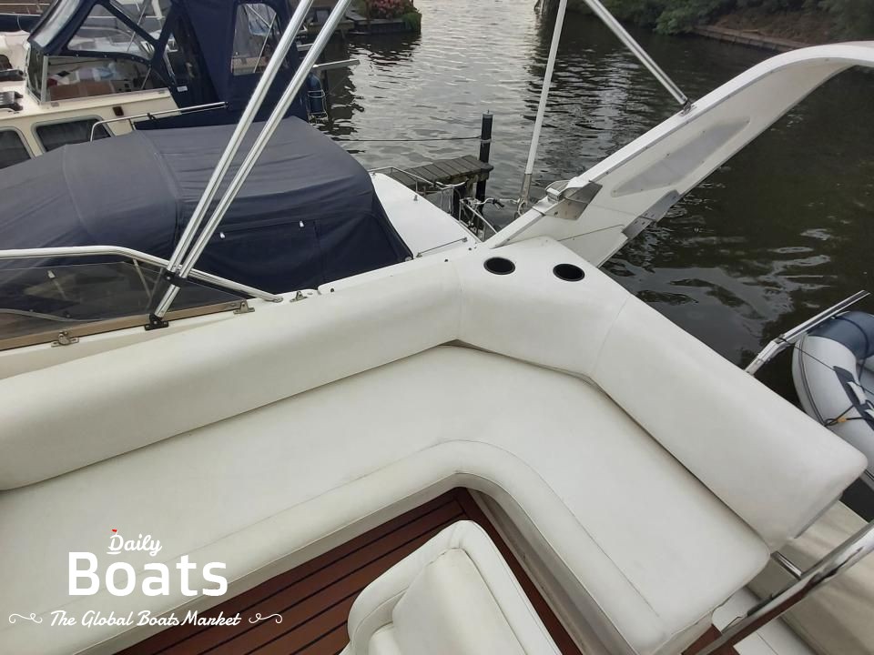 1992 Bayliner 3688 Motoryacht for sale. View price, photos and Buy 1992 ...