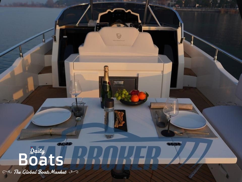 2023 FIM Regina 340 Entrofuoribordo Benzina for sale. View price ...