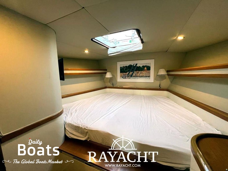 1995 Maxi Dolphin 80' for sale. View price, photos and Buy 1995 Maxi ...