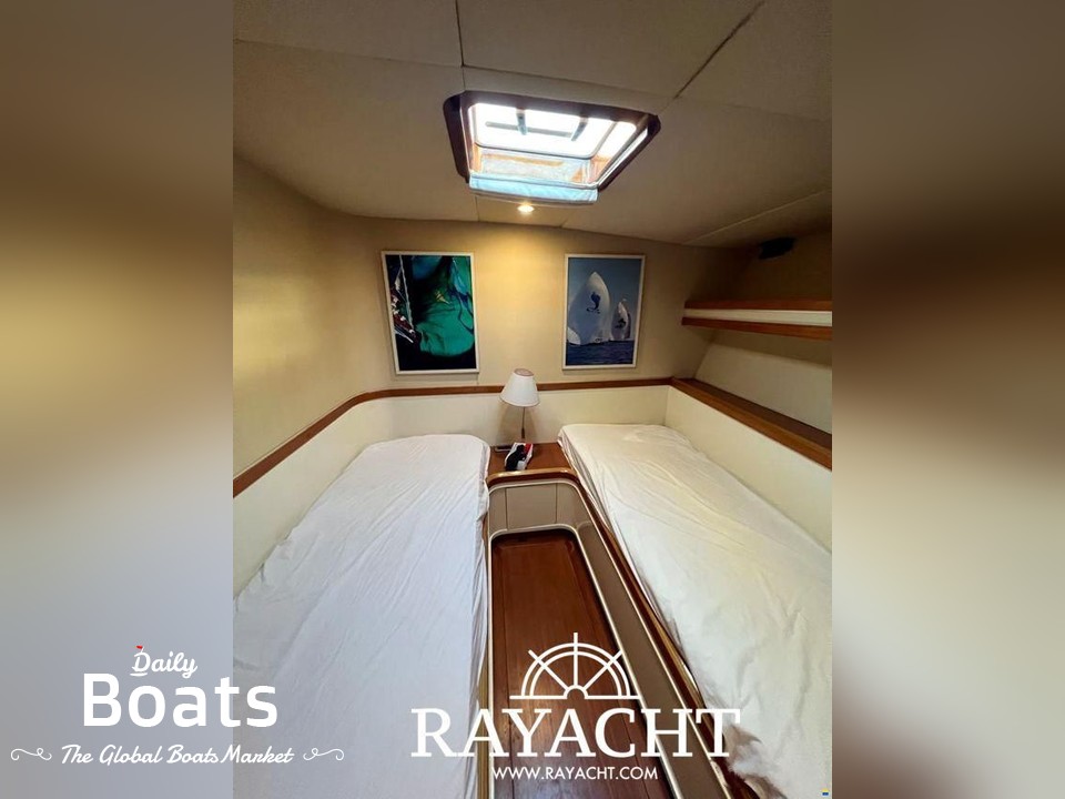 1995 Maxi Dolphin 80' for sale. View price, photos and Buy 1995 Maxi ...