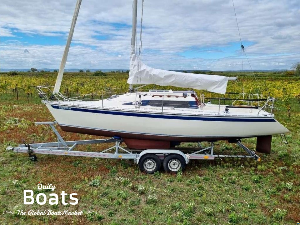 1988 Friendship 27 for sale. View price, photos and Buy 1988 Friendship ...