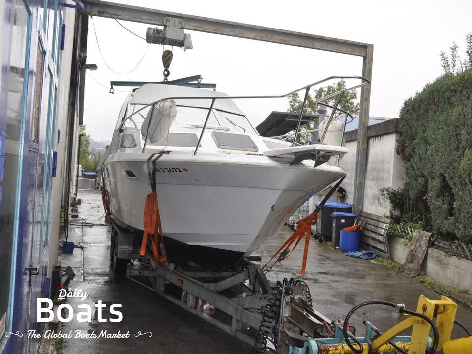 Bayliner Contessa 2850 for sale. View price, photos and Buy Bayliner ...