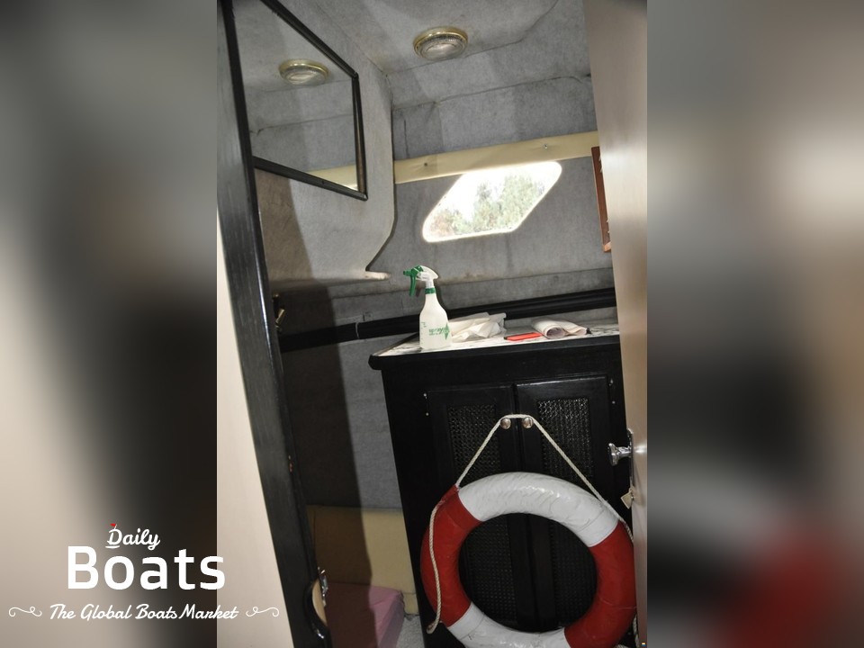 Bayliner Contessa 2850 for sale. View price, photos and Buy Bayliner ...