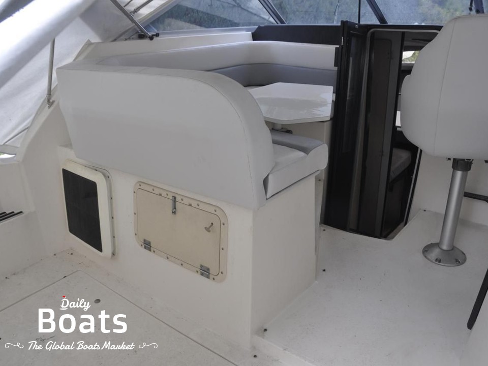 Bayliner Contessa 2850 for sale. View price, photos and Buy Bayliner ...