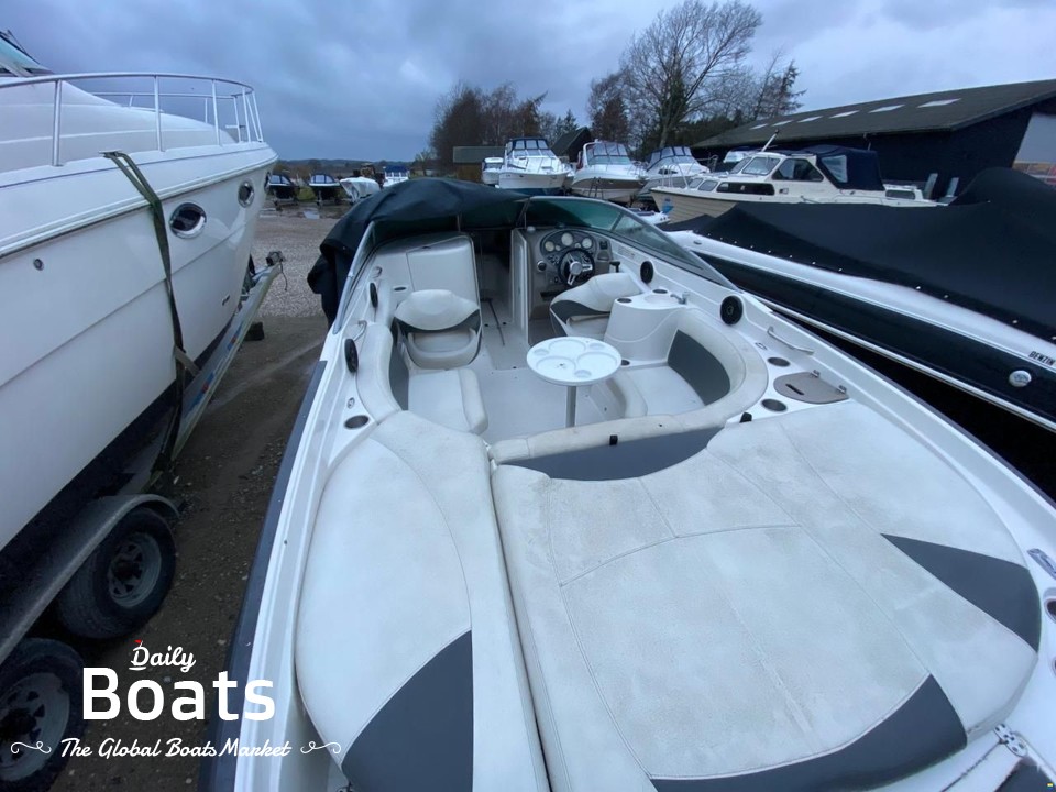 2007 Rinker 246 Captiva for sale. View price, photos and Buy 2007 ...