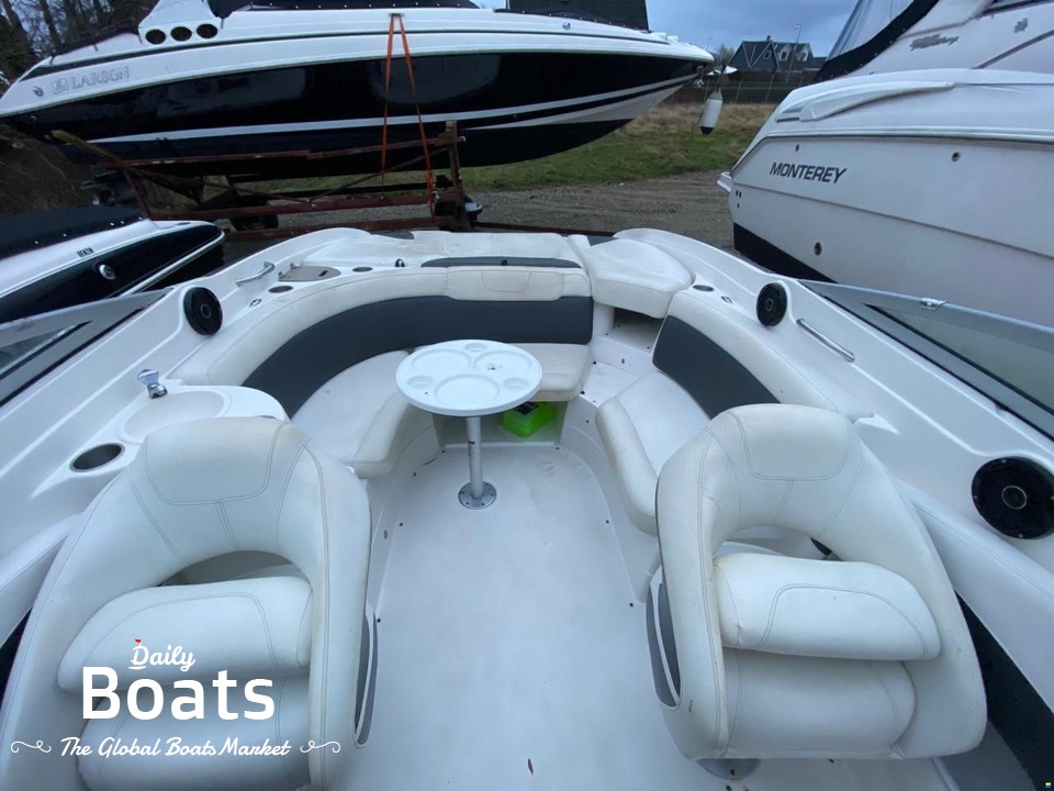 2007 Rinker 246 Captiva for sale. View price, photos and Buy 2007 ...