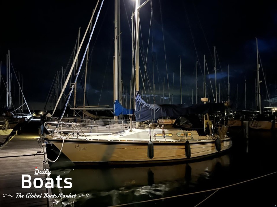 1988 Van de Stadt 34 for sale. View price, photos and Buy 1988 Van de ...