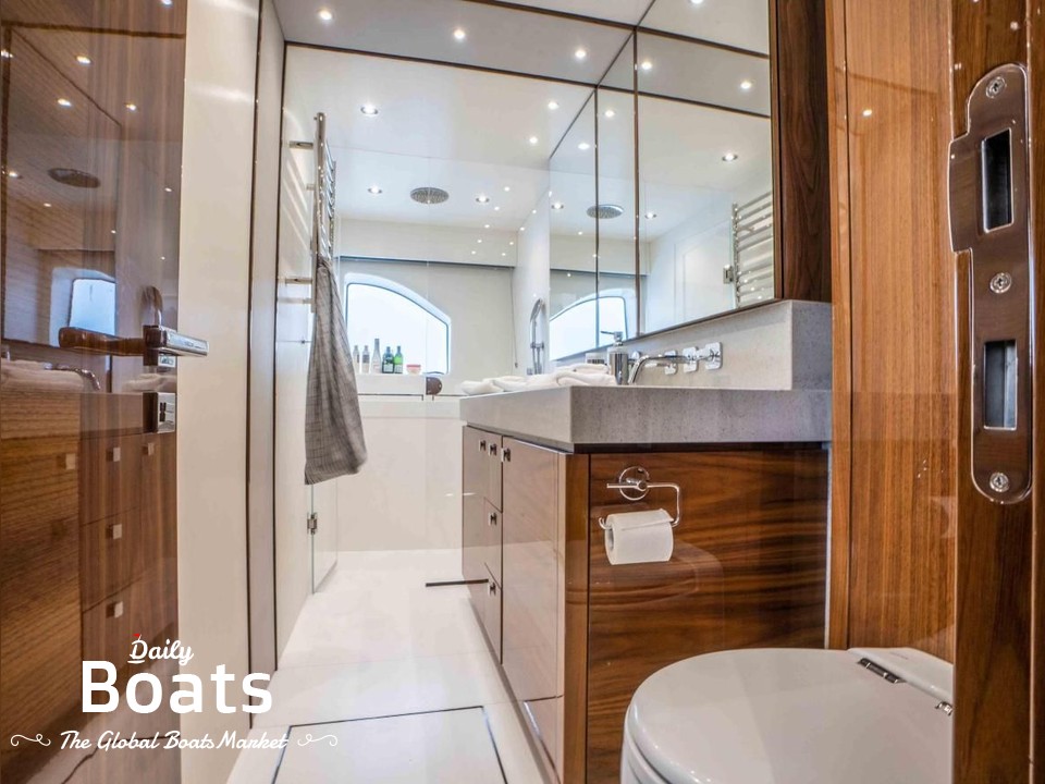 2021 Sunseeker 76 Yacht for sale. View price, photos and Buy 2021 ...