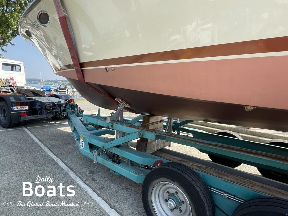 1984 Trojan 9Mquater Berth Express for sale. View price, photos and Buy ...