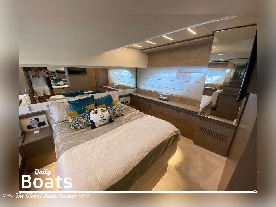 2021 Ferretti 550 for sale. View price, photos and Buy 2021 Ferretti ...