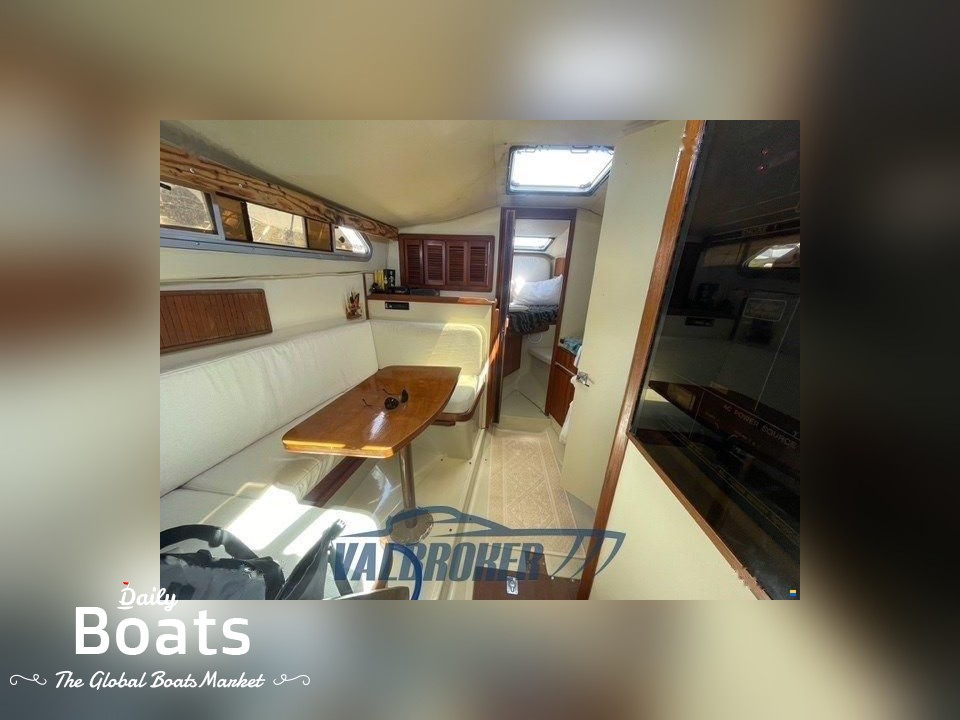 1990 Boston Whaler 31 Express на продажу. Посмотреть цену, фотографии и ...