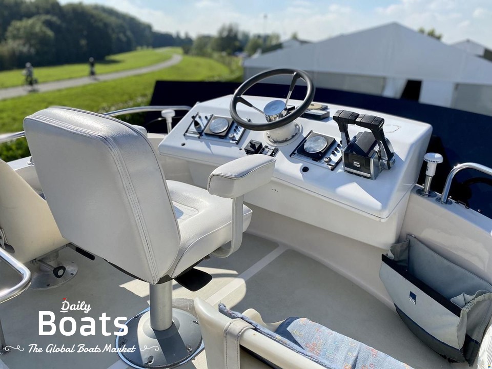 1990 Atlantic Motor Yachts 37 Fb for sale. View price, photos and Buy ...