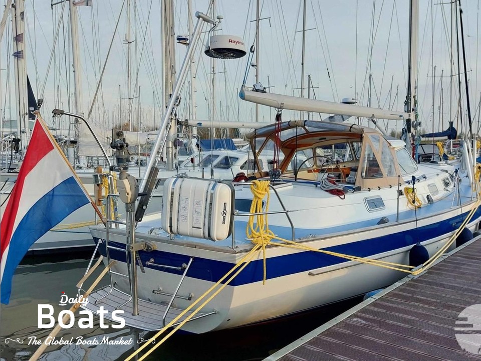 1989 Hallberg-Rassy 45 for sale. View price, photos and Buy 1989 ...