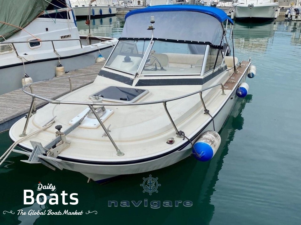 1982 Boston Whaler 20 Revenge for sale. View price, photos and Buy 1982 ...