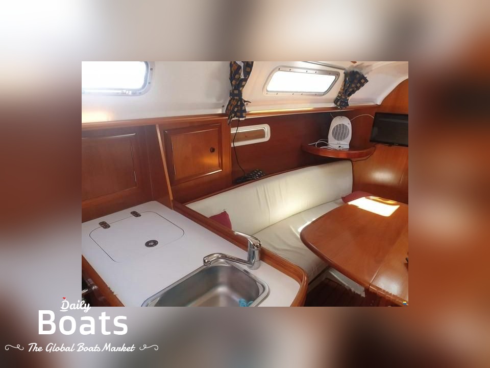 2001 Bénéteau Oceanis 311 for sale. View price, photos and Buy 2001 ...