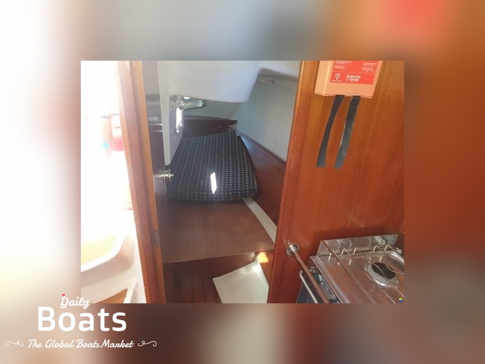 2001 Bénéteau Oceanis 311 for sale. View price, photos and Buy 2001 ...