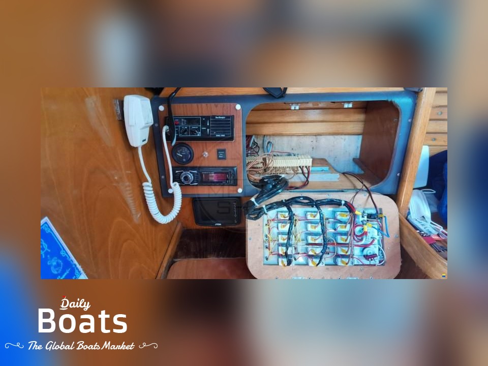 1989 Bénéteau Oceanis 39 for sale. View price, photos and Buy 1989 ...