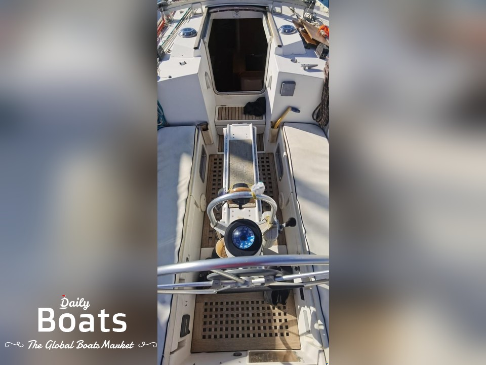 1989 Bénéteau Oceanis 39 for sale. View price, photos and Buy 1989 ...