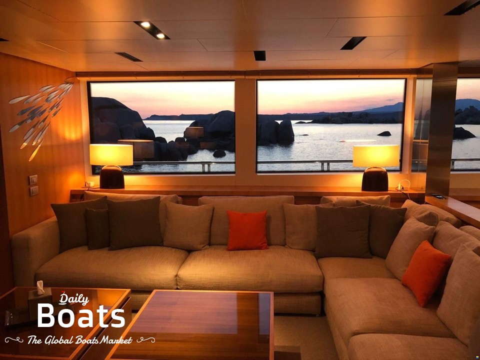 2010 Sanlorenzo Sl104 #563 for sale. View price, photos and Buy 2010 ...