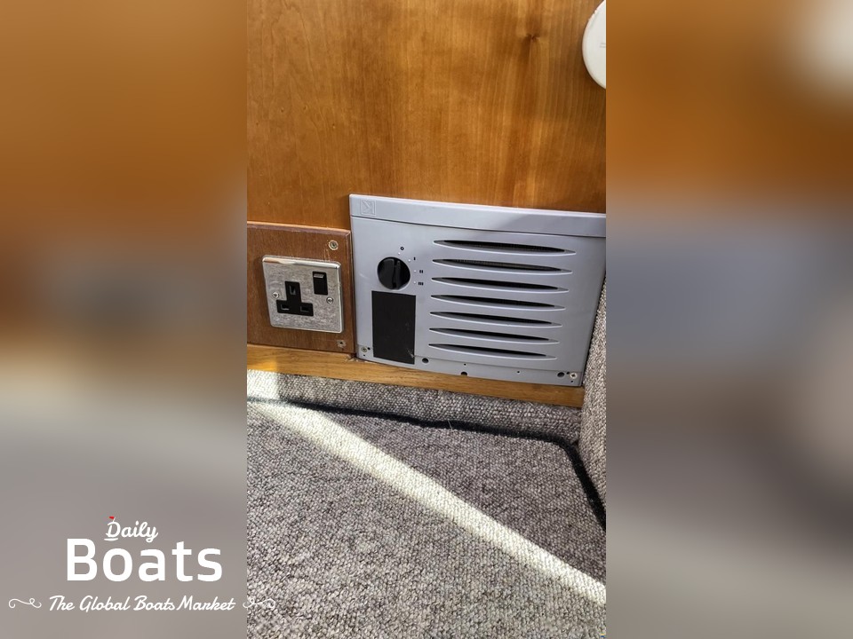 2011 Prout Top Cat (Uk) Esprit 3600 for sale. View price, photos and ...