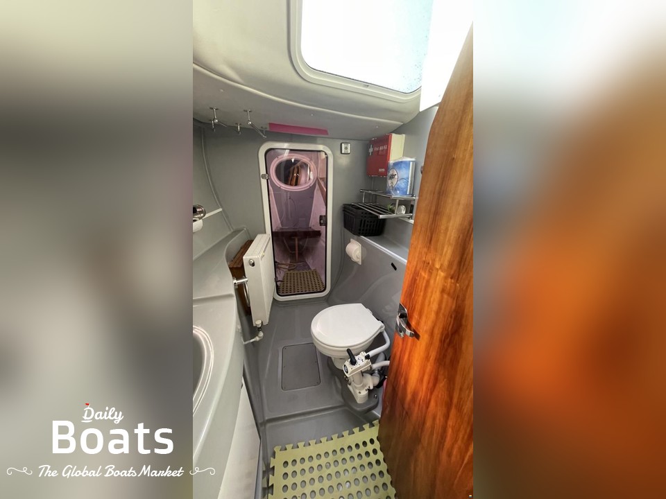 2011 Prout Top Cat (Uk) Esprit 3600 for sale. View price, photos and ...