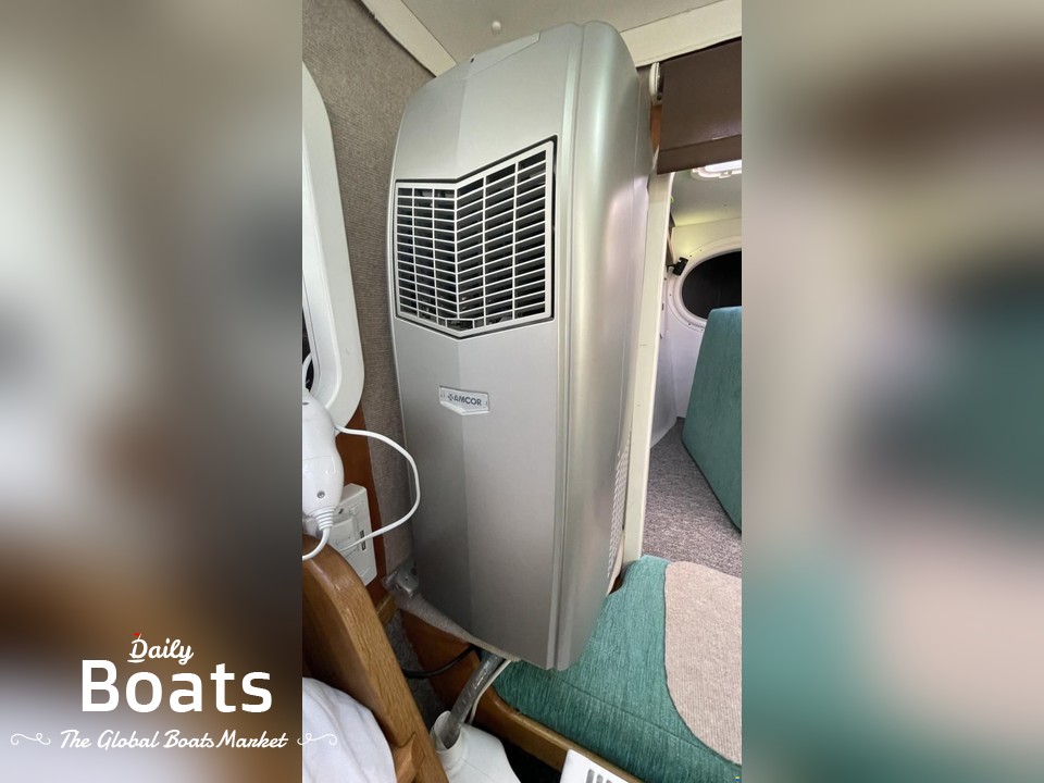 2011 Prout Top Cat (Uk) Esprit 3600 for sale. View price, photos and ...