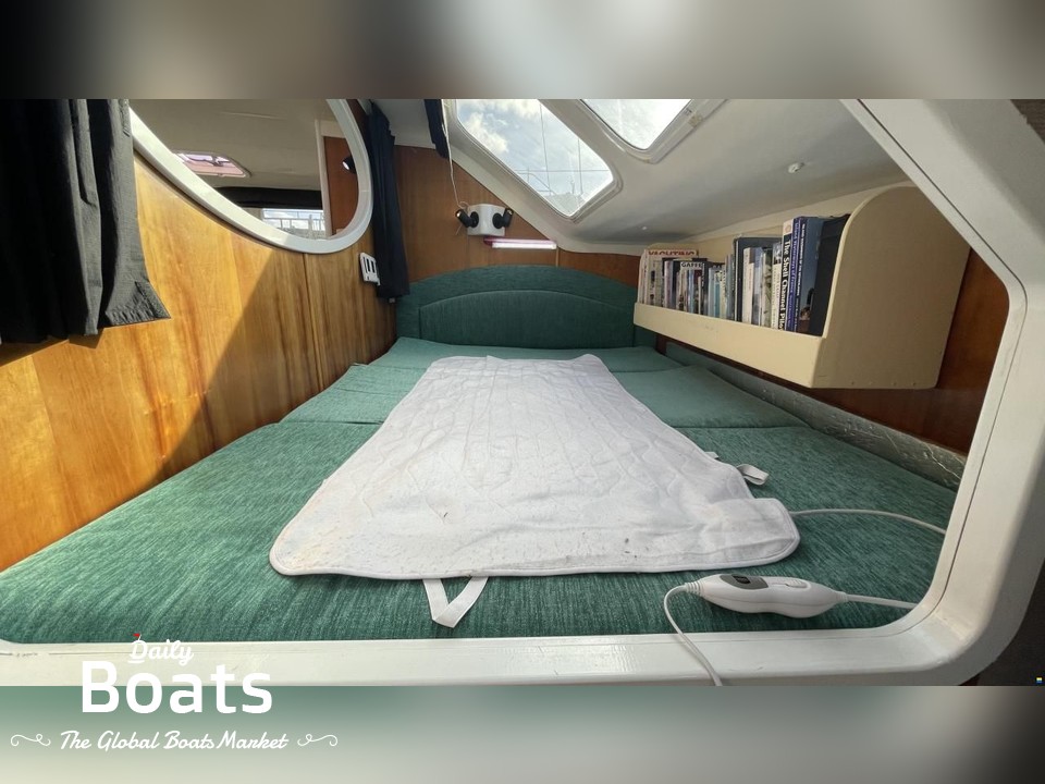 2011 Prout Top Cat (Uk) Esprit 3600 for sale. View price, photos and ...