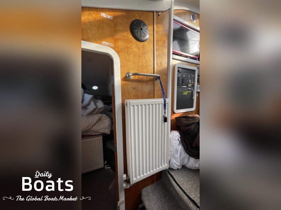 2011 Prout Top Cat (Uk) Esprit 3600 for sale. View price, photos and ...