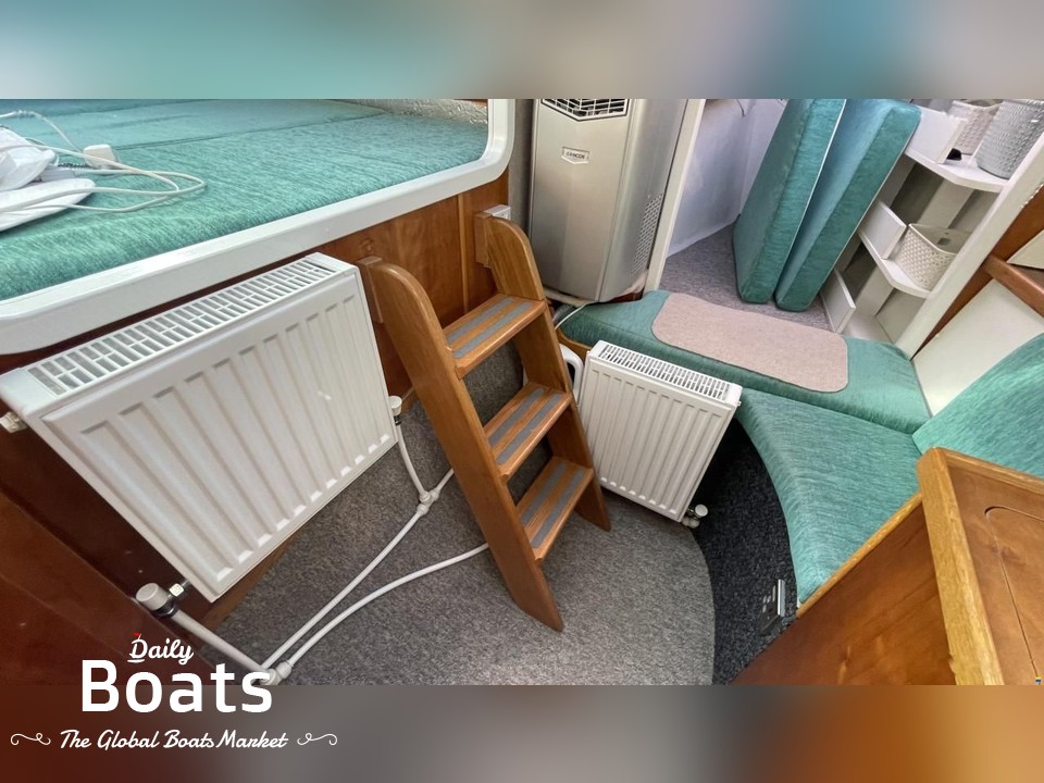 2011 Prout Top Cat (Uk) Esprit 3600 for sale. View price, photos and ...