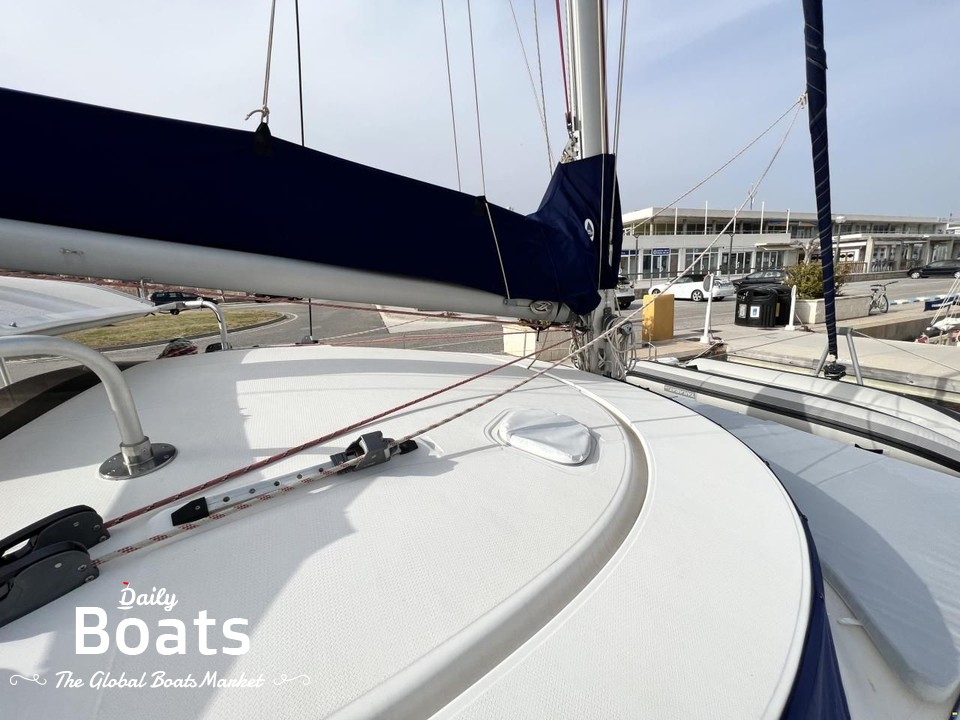 2004 Fountaine Pajot Athena 38 for sale. View price, photos and Buy ...