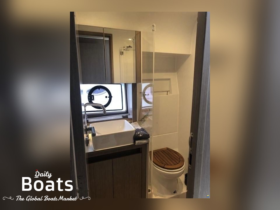 Sealine C390 for sale. View price, photos and Buy Sealine C390 #414179