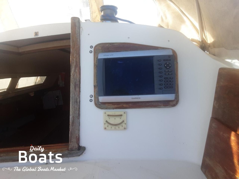 1981 Maxim Marine Fenix Dinette for sale. View price, photos and Buy ...