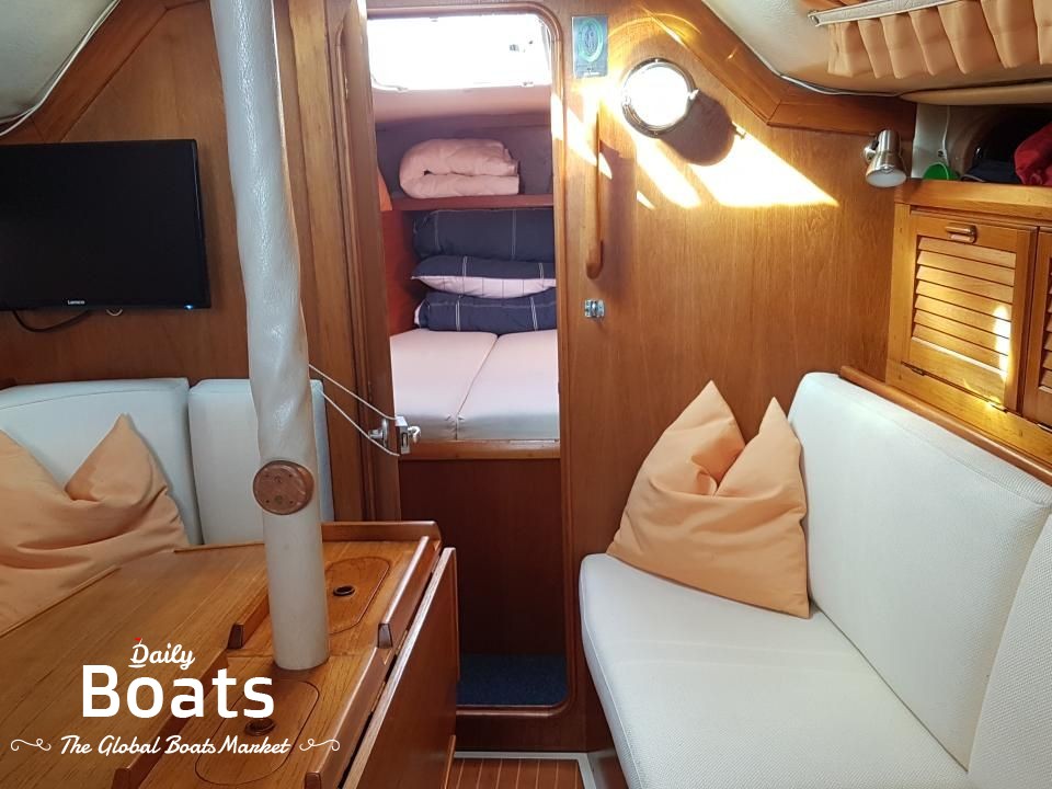 1987 Westerly Storm 33 for sale. View price, photos and Buy 1987 ...
