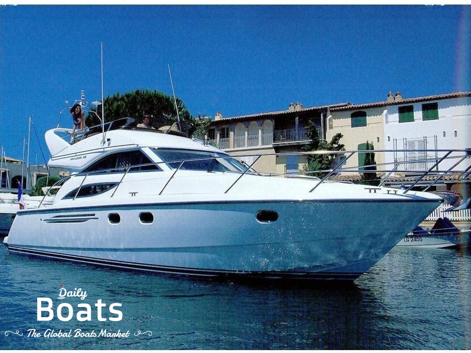 2001 Princess 38 Fly à vendre. Voir le prix, les photos et Acheter 2001 ...