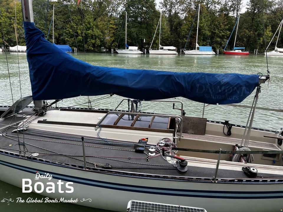 1981 Bianca Yachts Aphrodite 101 for sale. View price, photos and Buy ...