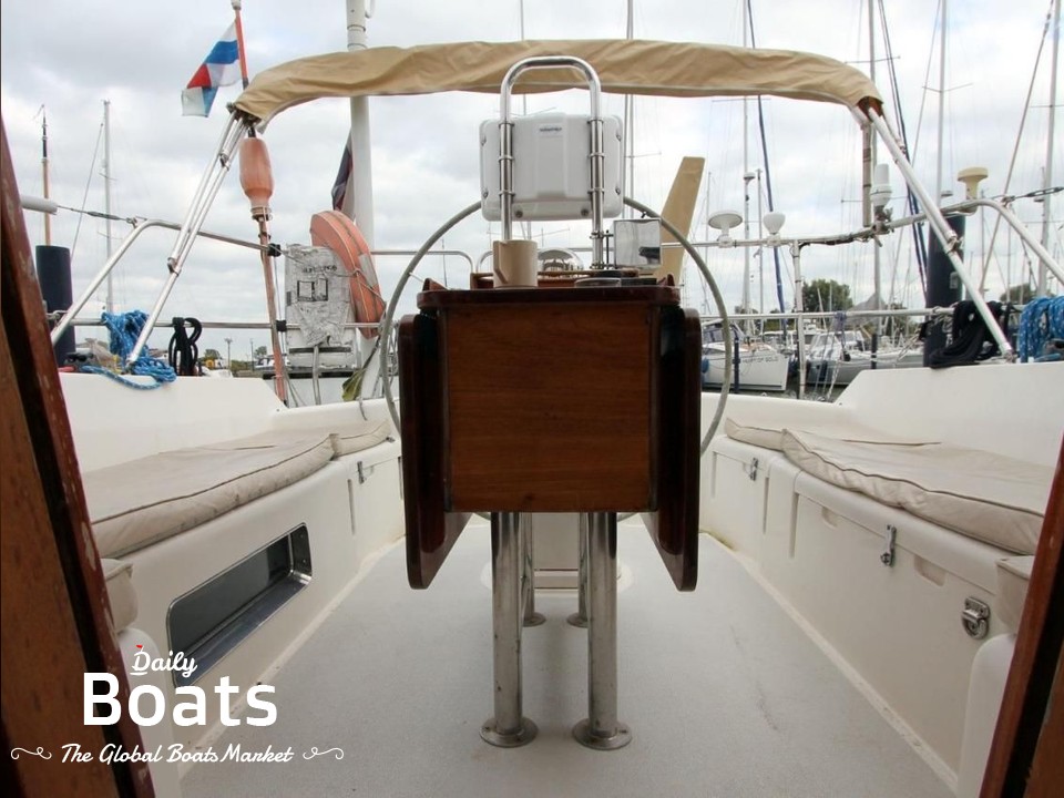 1993 Freedom 45 for sale. View price, photos and Buy 1993 Freedom 45 ...