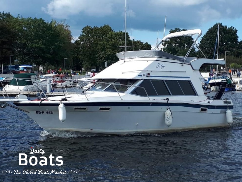 1990 Bayliner 2858 Command Bridg Fly for sale. View price, photos and ...