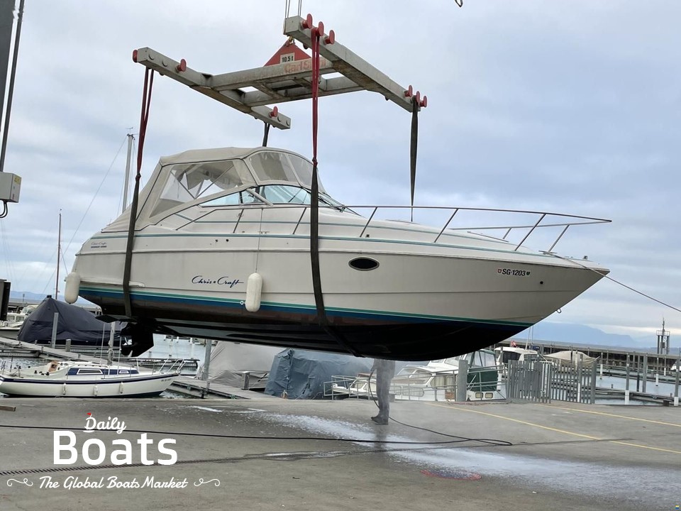 1992 Chris Craft 282 Crowne for sale. View price, photos and Buy 1992 ...