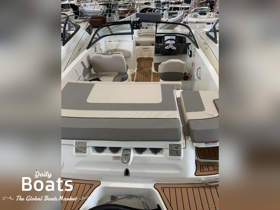 2022 Bayliner Vr 5 Oe for sale. View price, photos and Buy 2022 ...