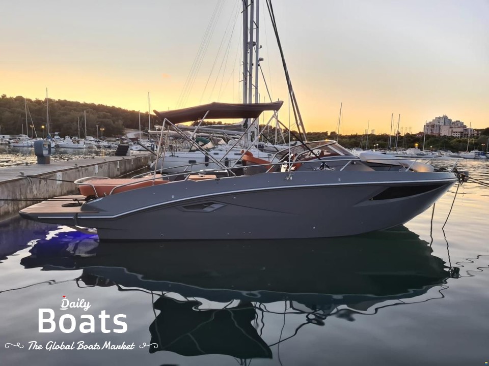 2021 Cranchi Endurance E30 for sale. View price, photos and Buy 2021 ...