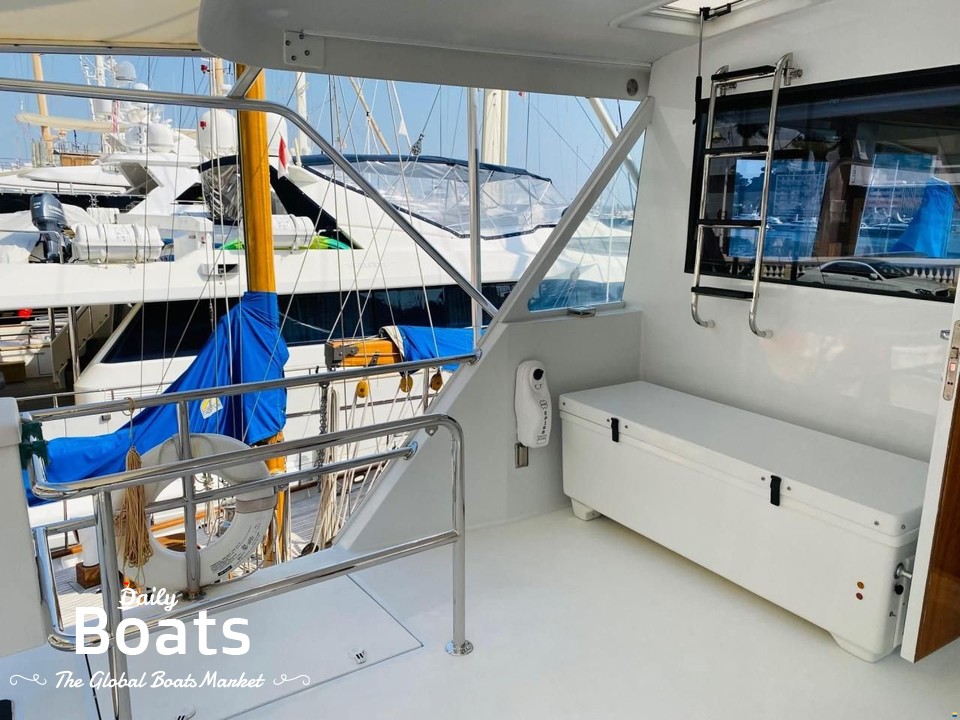 2002 Hatteras 86 Convertible for sale. View price, photos and Buy 2002 ...