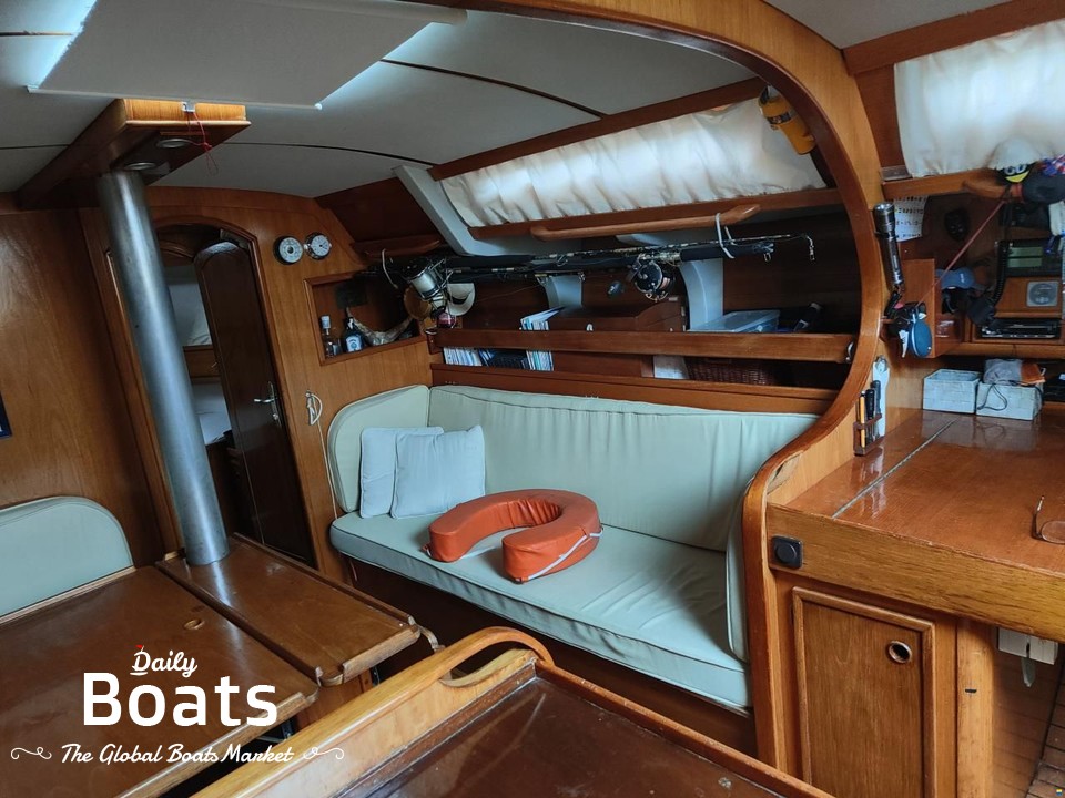 1990 Jeanneau Part De Sun Legende En Copropriete for sale. View price ...