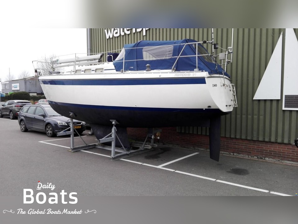 1993 Friendship 28 Mk 3 for sale. View price, photos and Buy 1993 ...