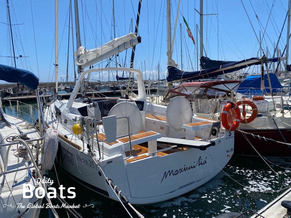 2020 Bénéteau Oceanis 35.1 for sale. View price, photos and Buy 2020 ...