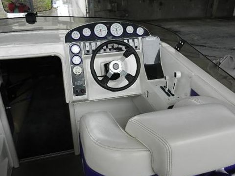 2002 Velocity 280 for sale. View price, photos and Buy 2002 Velocity ...