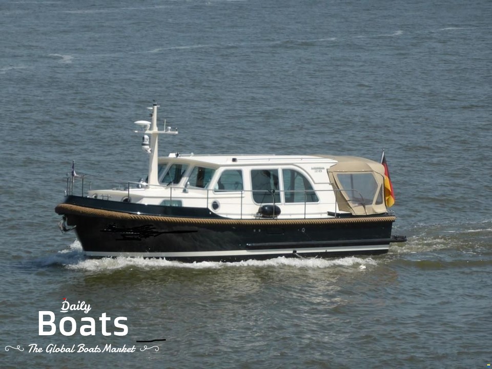 2015 Linssen Classic Sturdy 28 Sedan for sale. View price, photos and ...