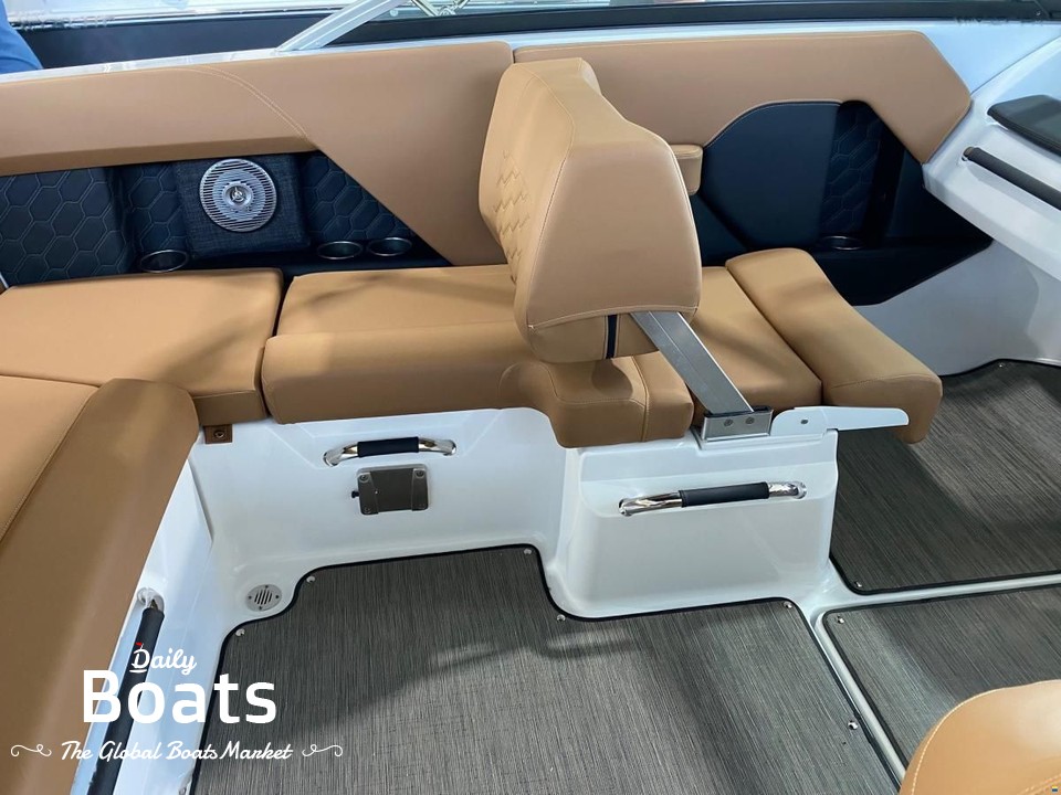 Four Winns H2 Volvo Penta V6-250C Dps for sale. View price, photos and ...