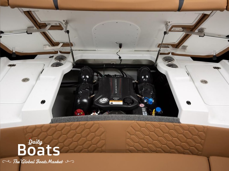 Four Winns H2 Volvo Penta V6-250C Dps for sale. View price, photos and ...